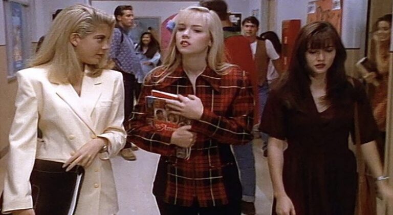 ’90s Fall Fashion | VALLEY Magazine